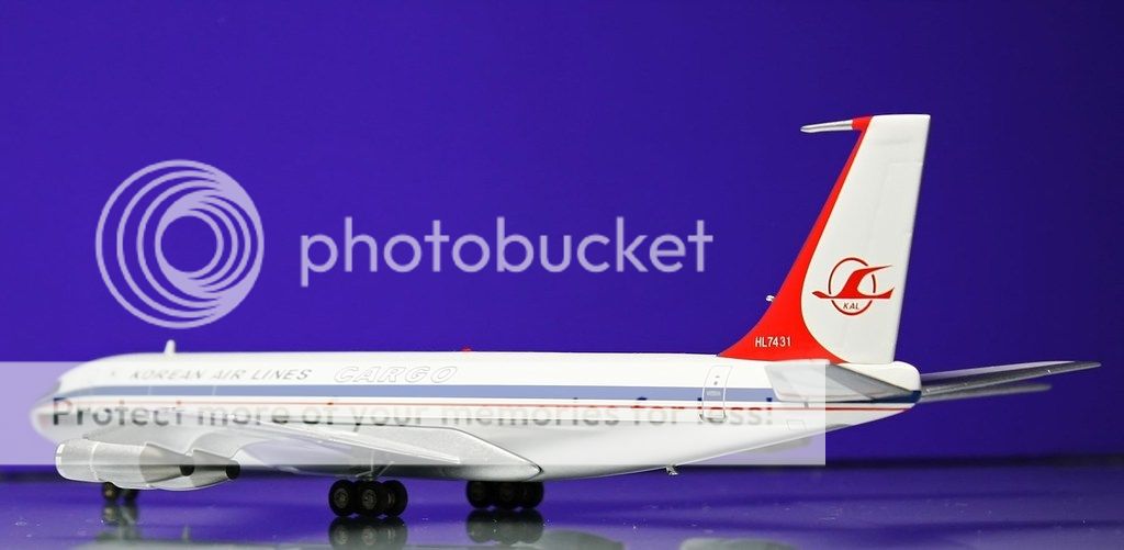 photos~ Inflight200 Korean Air lines Cargo B707-300 HL7431 - DA.C
