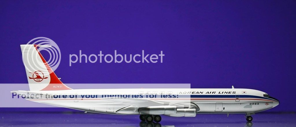 photos~ Inflight200 Korean Air lines Cargo B707-300 HL7431 - DA.C